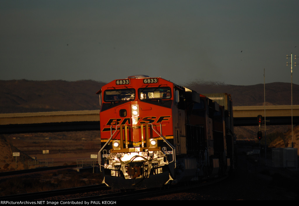 Into the cab shot of a Very, Very Brand New BNSF 6833 ES44C4 as they head into the Setting ...